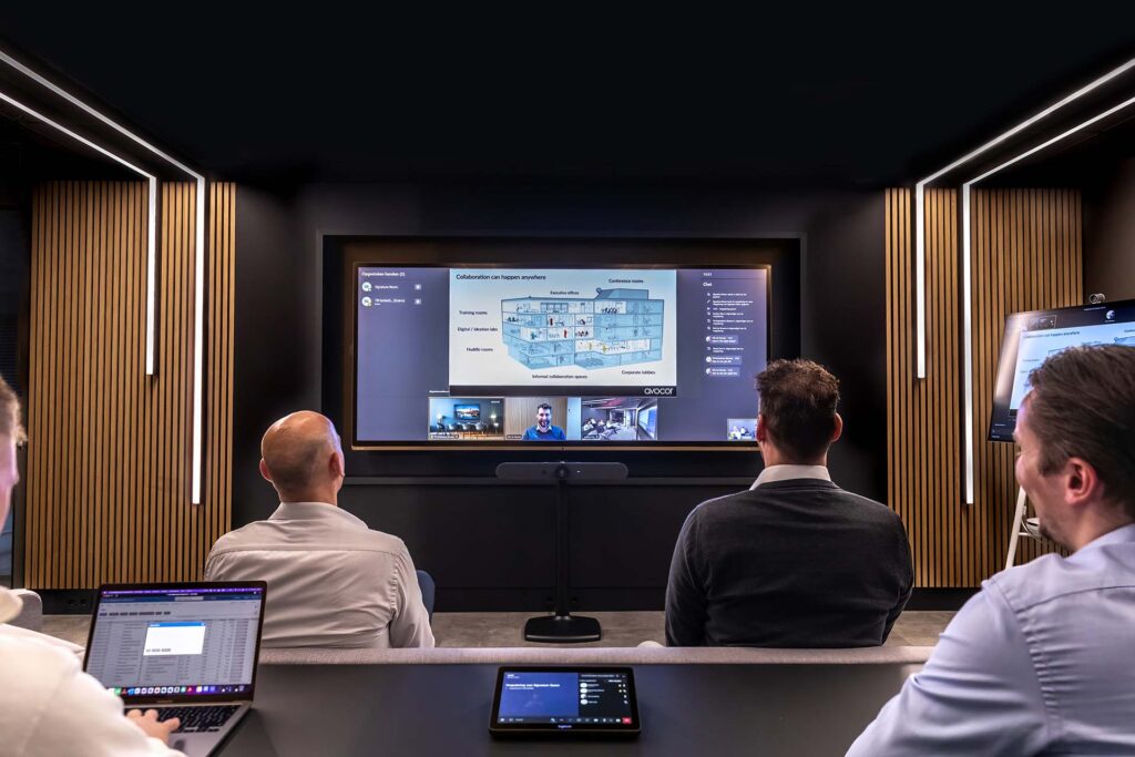 Ultrawide Touch & Non-Touch Displays | Avocor L Series 21:9